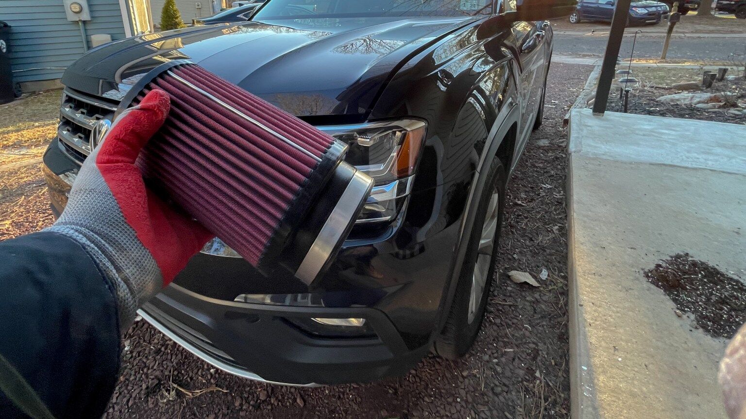 VW ATLAS 3.6L VR6 INTAKE 2018-2021 ECS Tuning Ram Air Intake Install ...